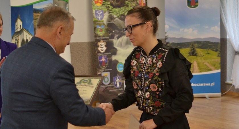 Anna Kulka nagrodzona Laurem Babiogórskim - wiadomości Sucha Beskidzka